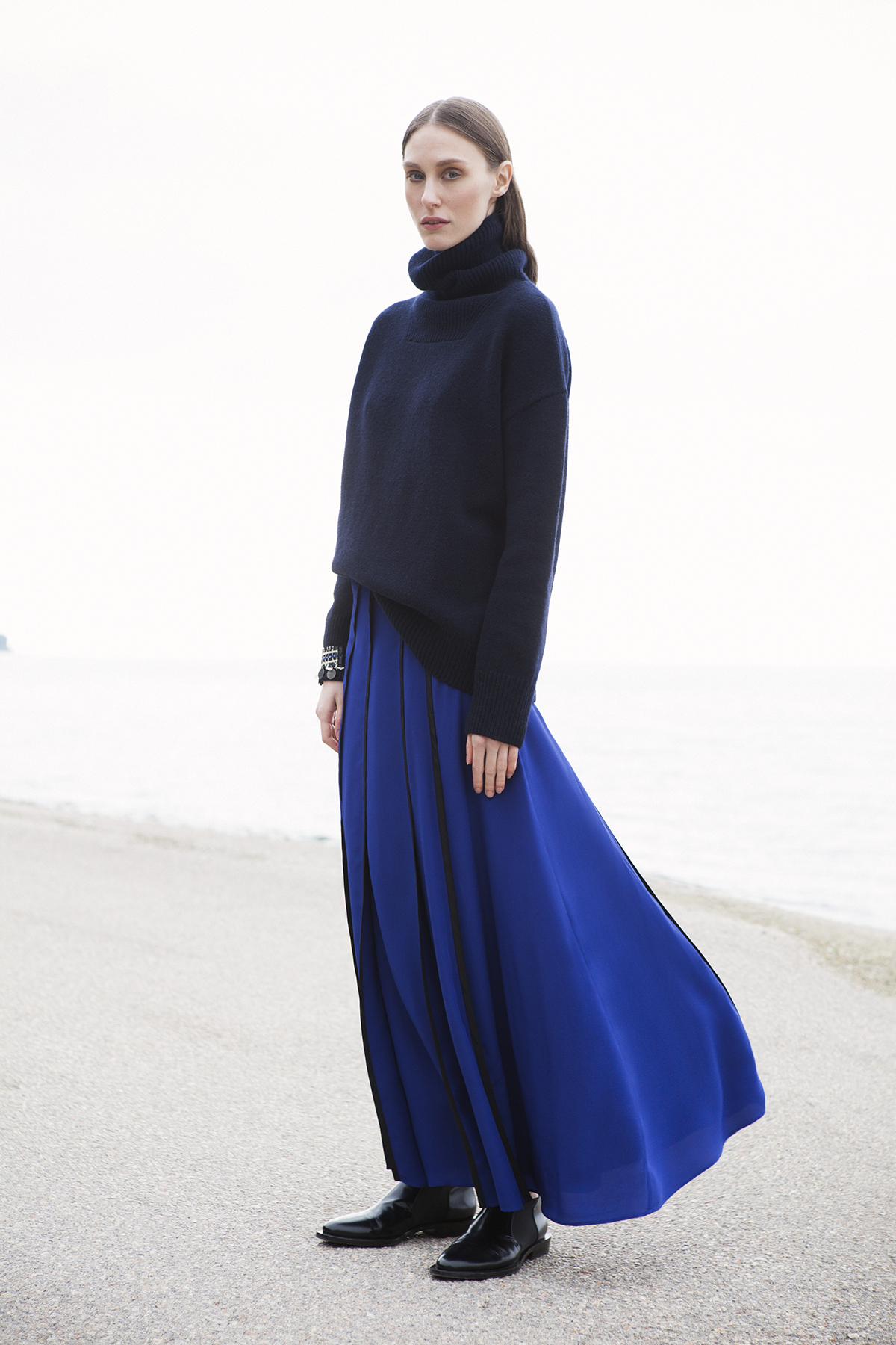 Zeus + Dione : Aethe-Real spectrum | The Greek Designers